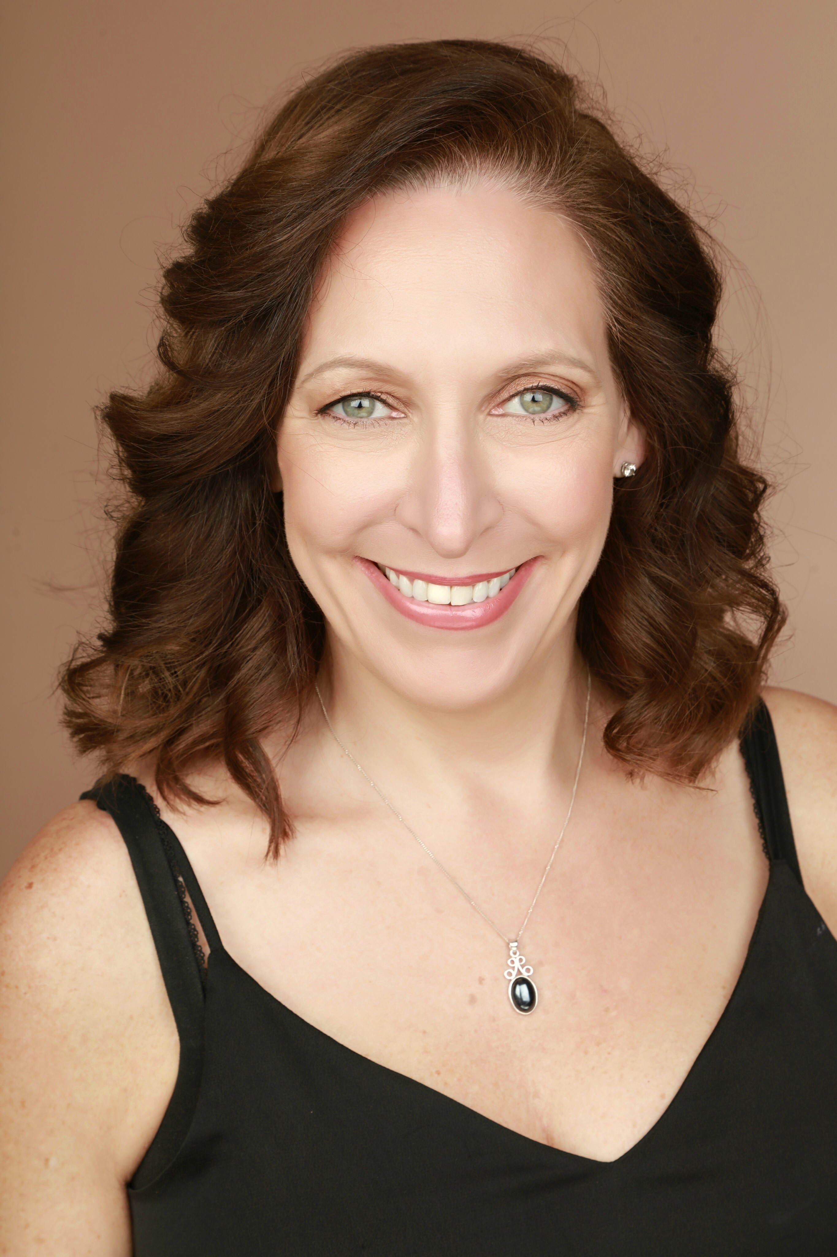 Bonnier Zaffre lands Mara Timon's 'brilliant' female spy thriller debut ...